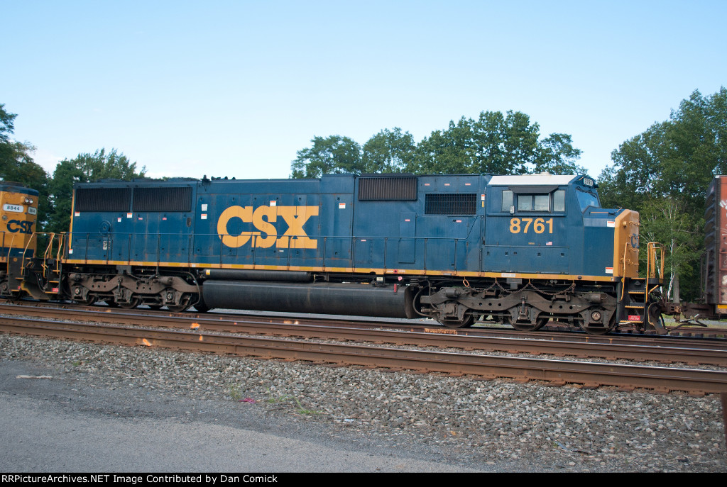 CSX 8761